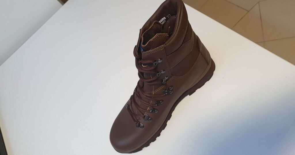 Batai ALTBERG DEFENDER COMBAT - Militaryoutdoor.lt