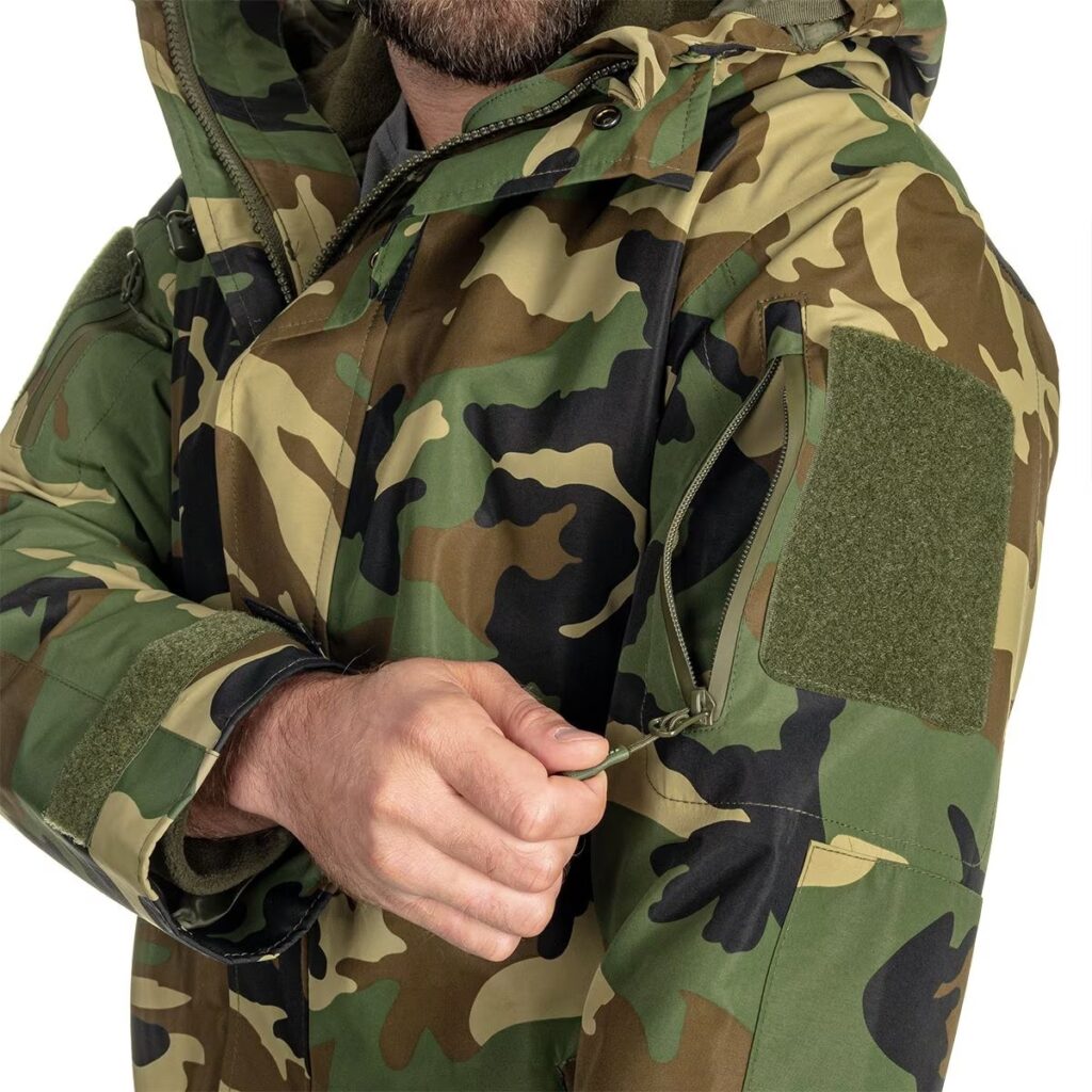 Striukė MIL-TEC WET WEATHER JACKET GEN II Woodland - Militaryoutdoor.lt